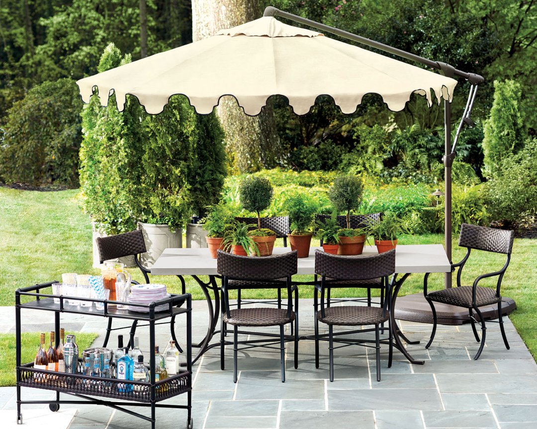 How to Host a Great Summer Party - How to Decorate